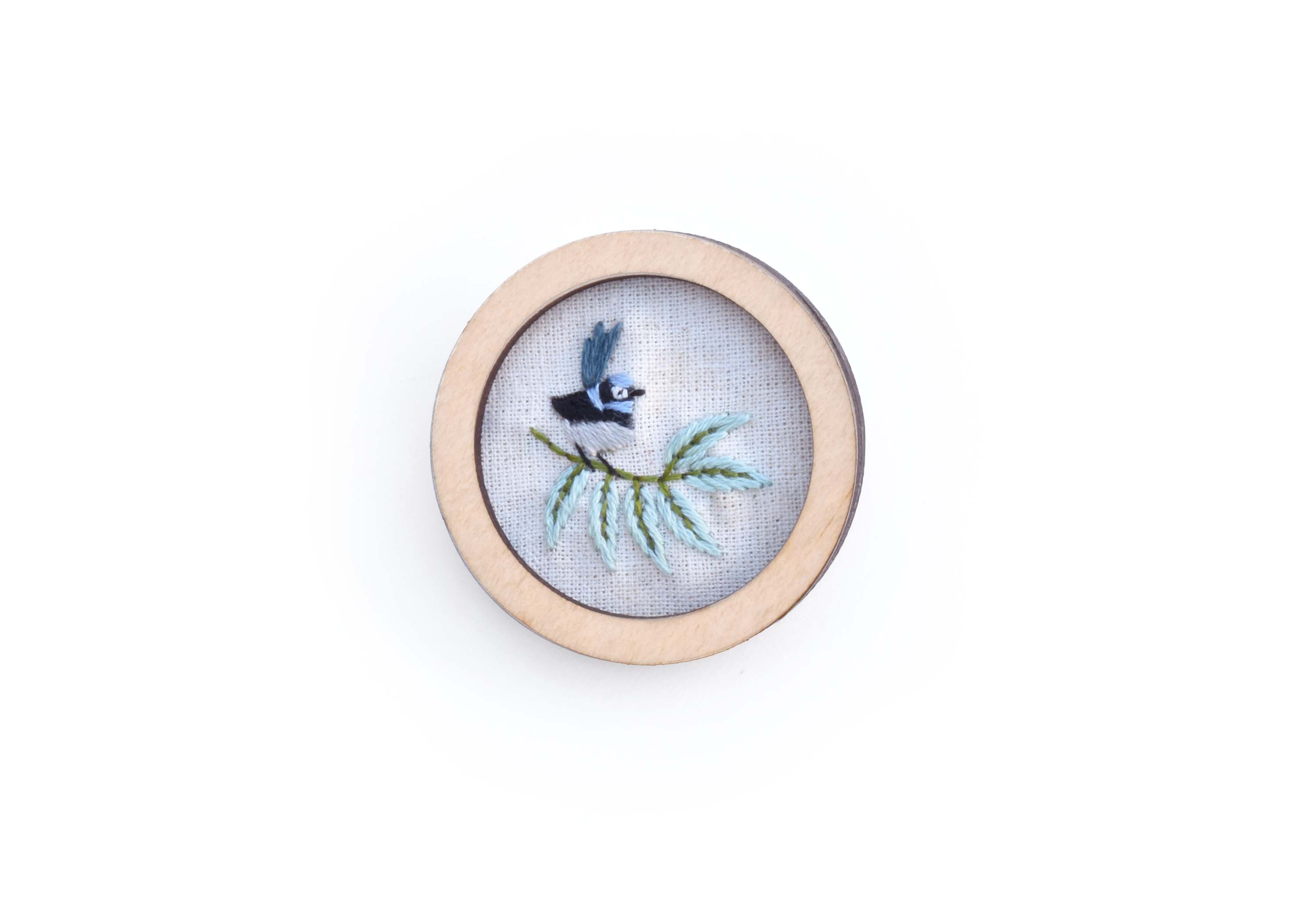 Hand Embroidered Brooch Pendant - Fairy Wren – Yarn Industries